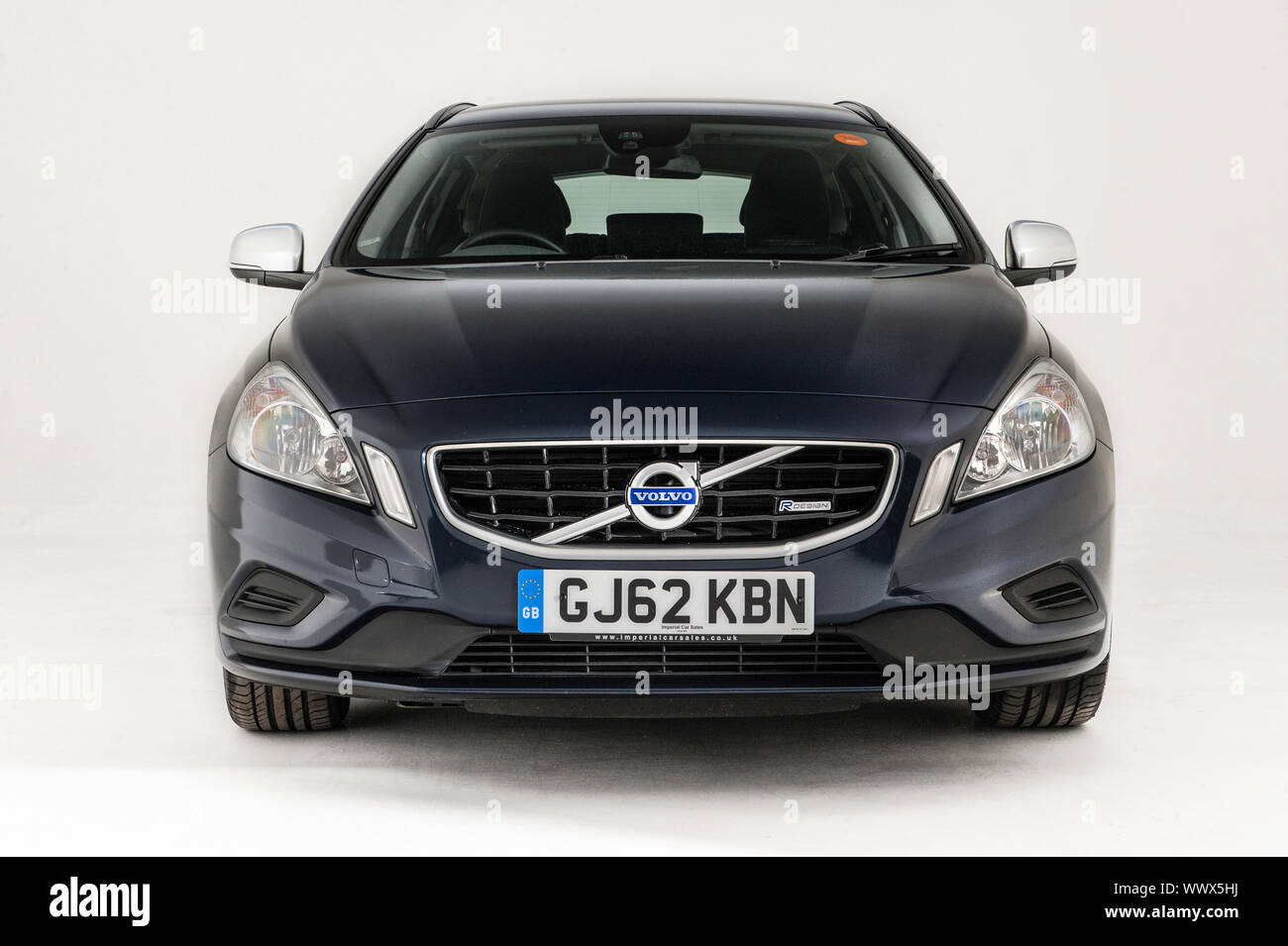 Volvo estate front hi-res stock photography and images - Alamy