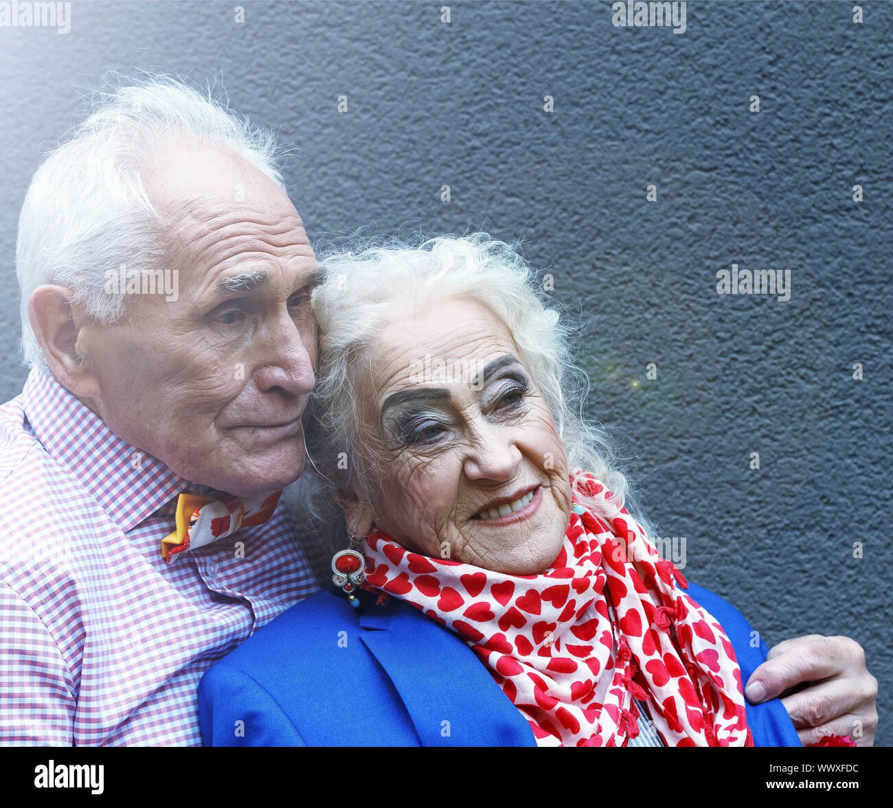 Older couple wedding hi-res stock photography and images - Alamy