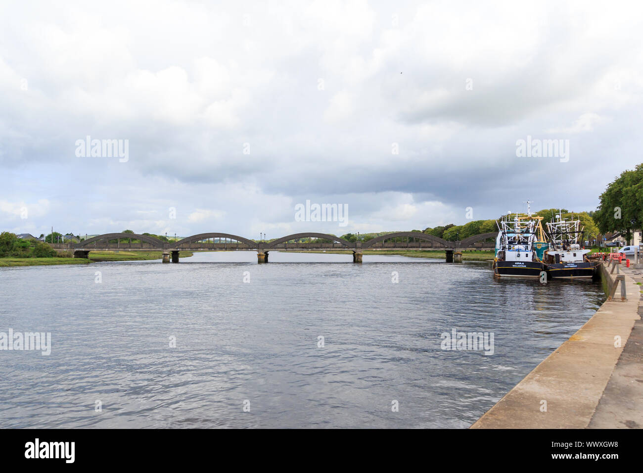 Kirkcudbright harbour bridge hi-res stock photography and images - Alamy