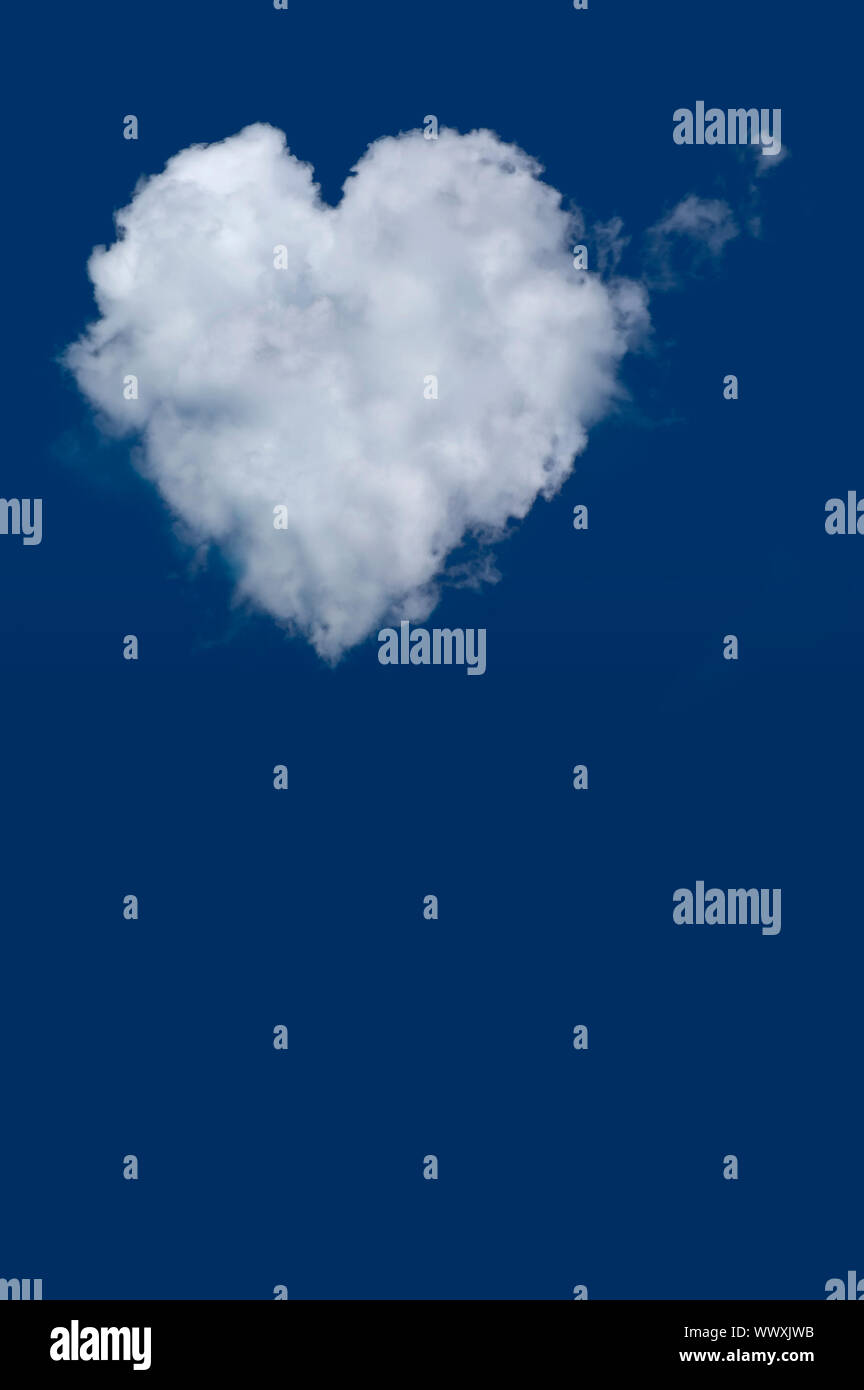 Heart shaped cloud Stock Photo - Alamy