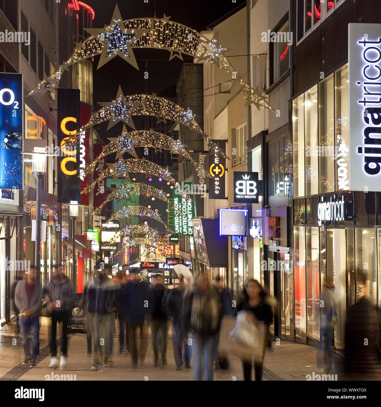 shopping mall at Christmas time, Essen, Ruhr Area, North Rhine ...