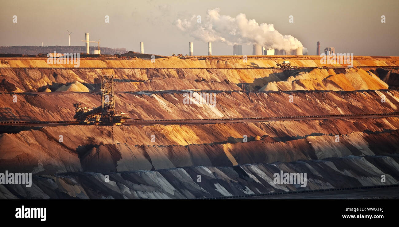 Mining plant hi-res stock photography and images - Alamy
