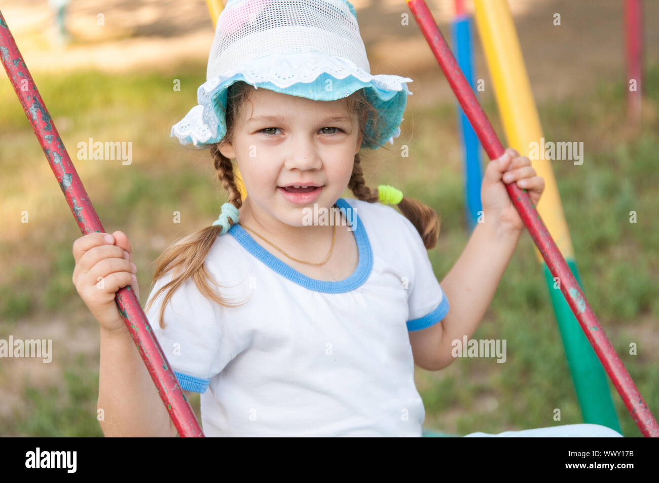 Small rides hi-res stock photography and images - Alamy