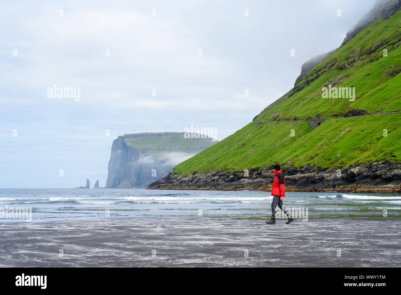 Eysturoy cliffs, faroe islands hi-res stock photography and images - Alamy