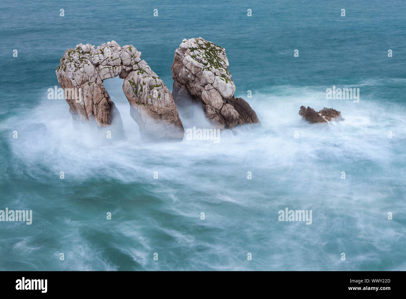 Urro del Manzano, Los Urros in the Arnia coast near Liencres village in ...