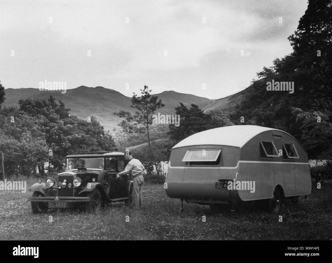Streamline car caravan hi-res stock photography and images - Alamy
