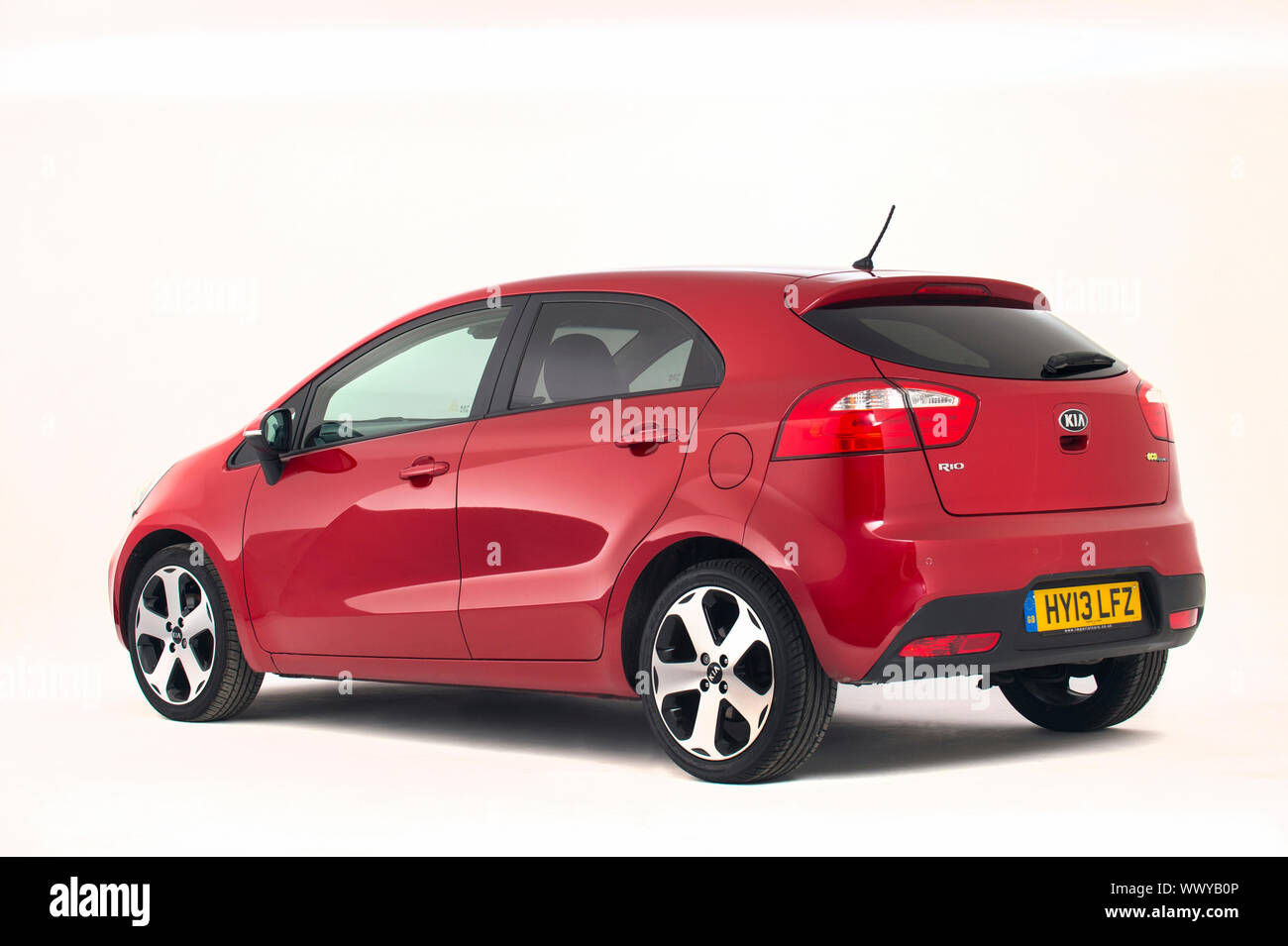 Red kia rio hi-res stock photography and images - Alamy