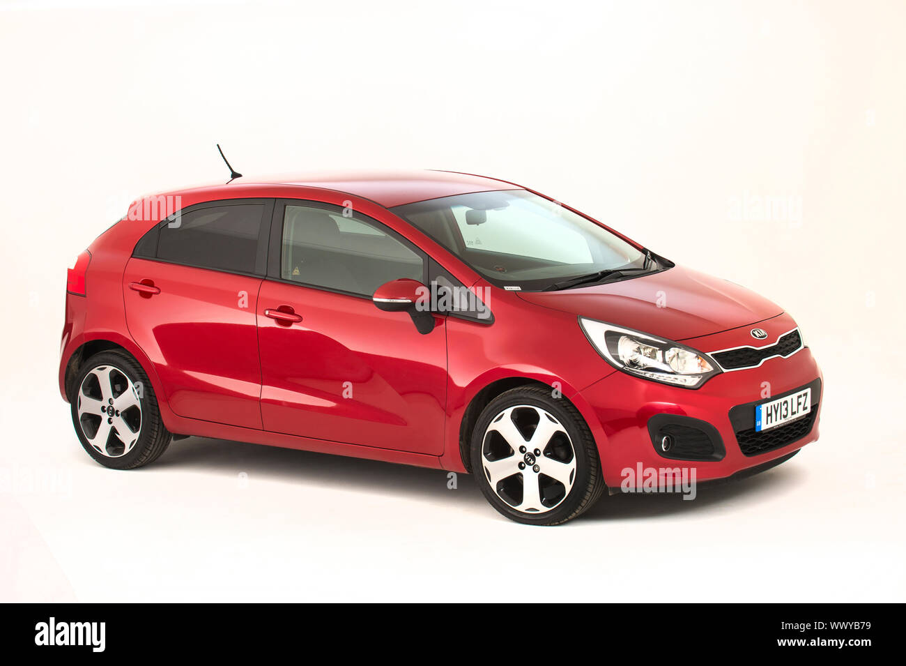 Red kia rio hi-res stock photography and images - Alamy