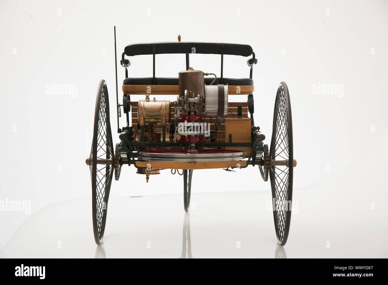 1885 benz car hi-res stock photography and images - Alamy