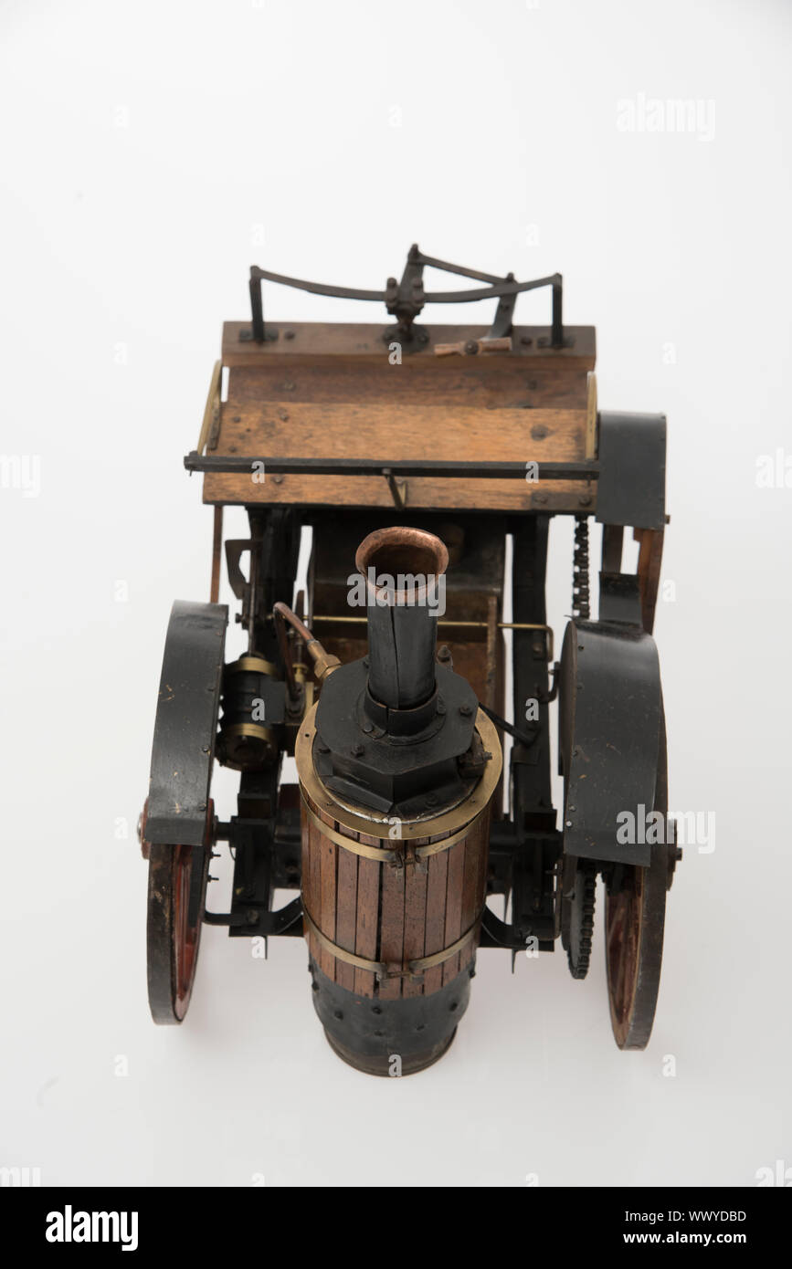 1868 Knight Steam carriage scale model Stock Photo - Alamy
