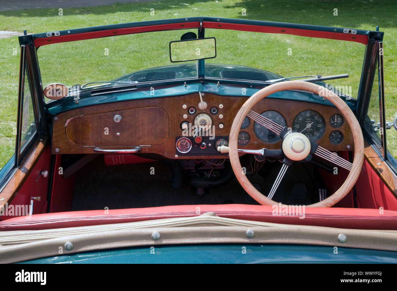 Jupiter classic 1950s british car hi-res stock photography and images ...