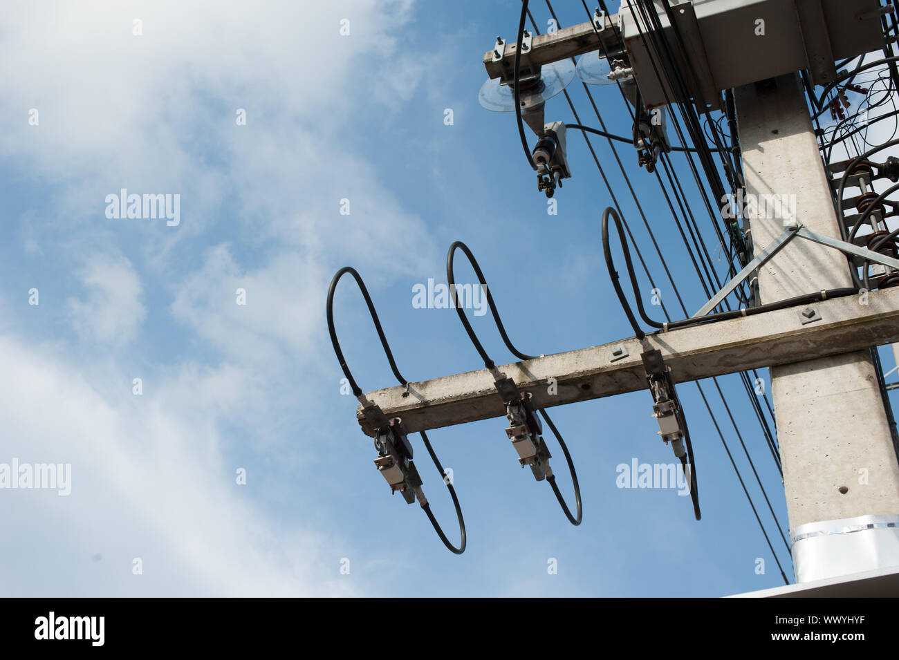 Mess of wire and cable clutter on electric pole Stock Photo - Alamy