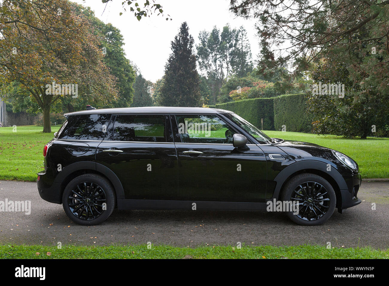 Mini cooper d clubman hi-res stock photography and images - Alamy