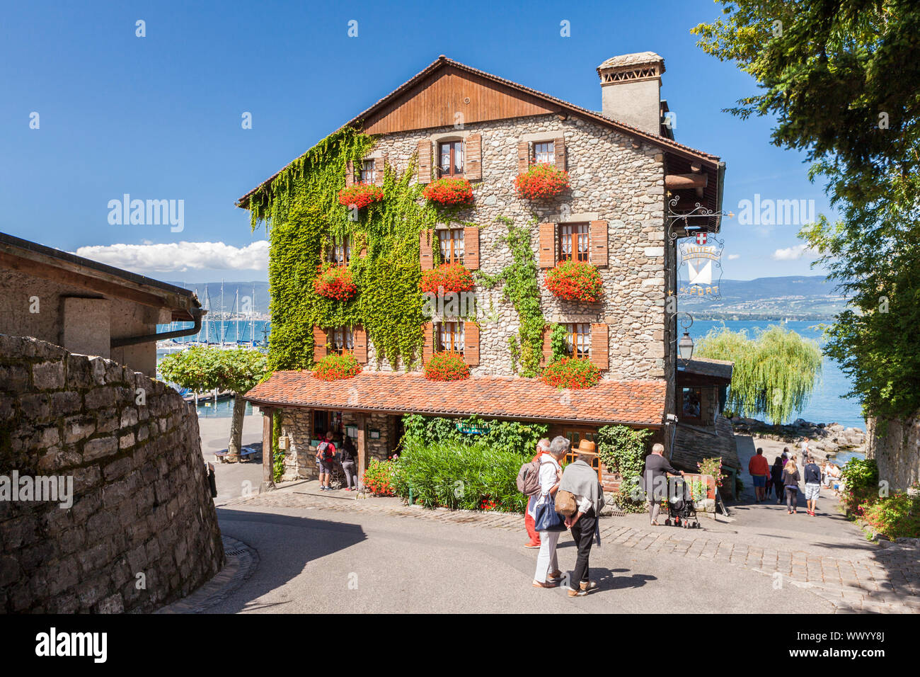 Yvoire village in Haute-Savoie, Rhône-Alpes, France Stock Photo - Alamy