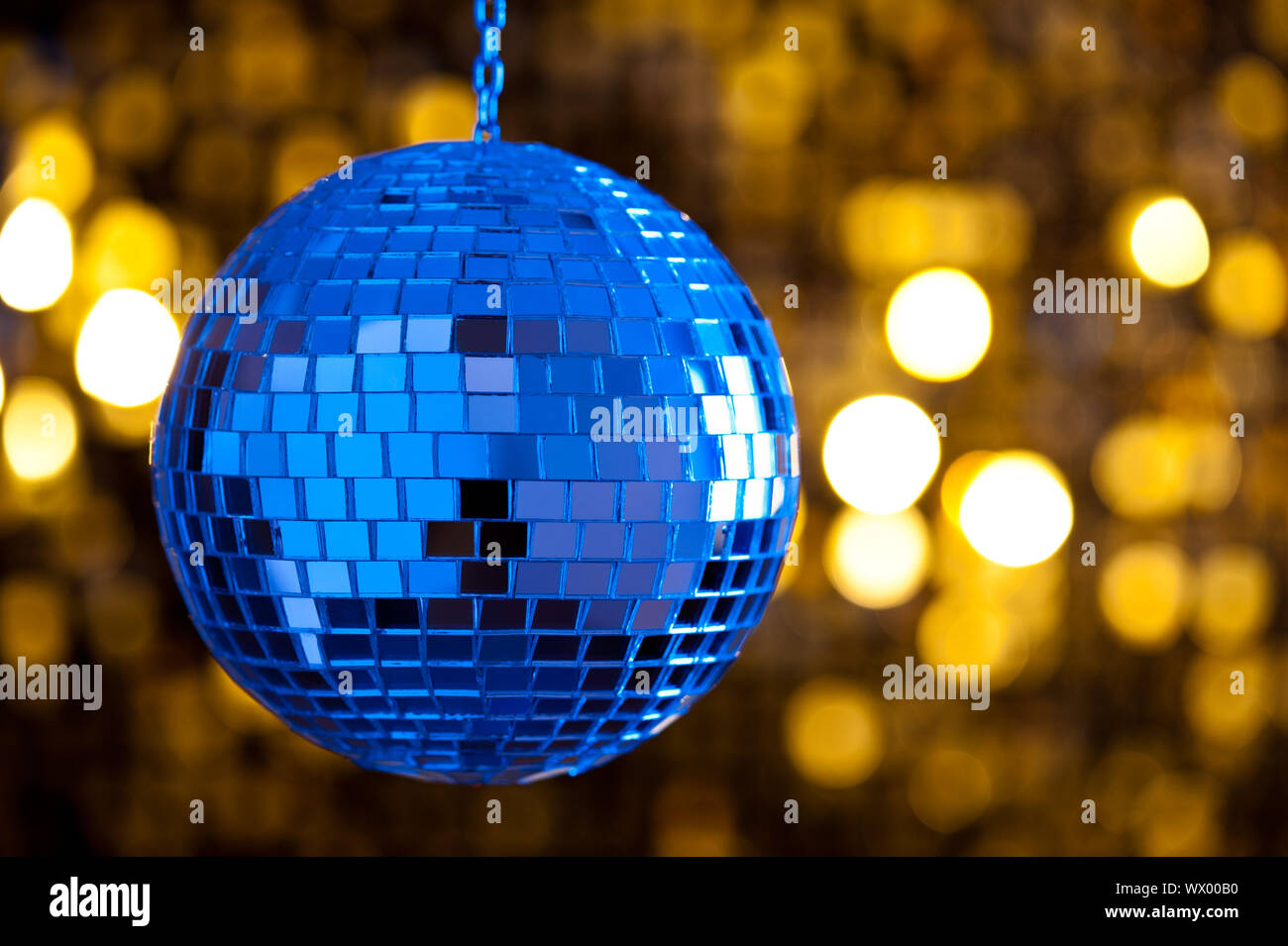 Disco Mirror ball as a sphere clean with no disturbing reflections ...