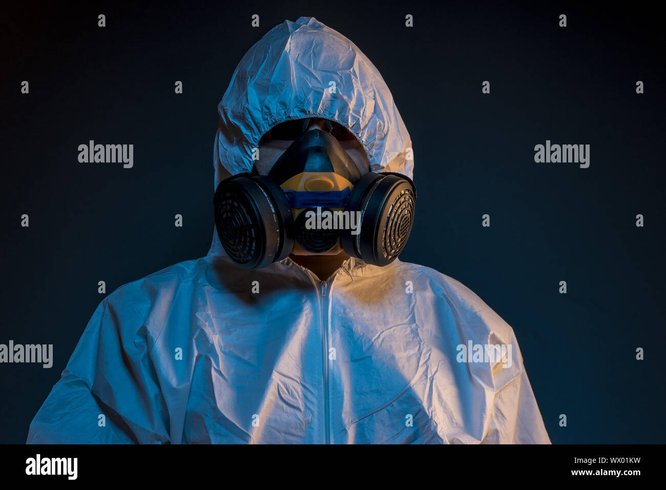 Biosecurity suit hi-res stock photography and images - Alamy