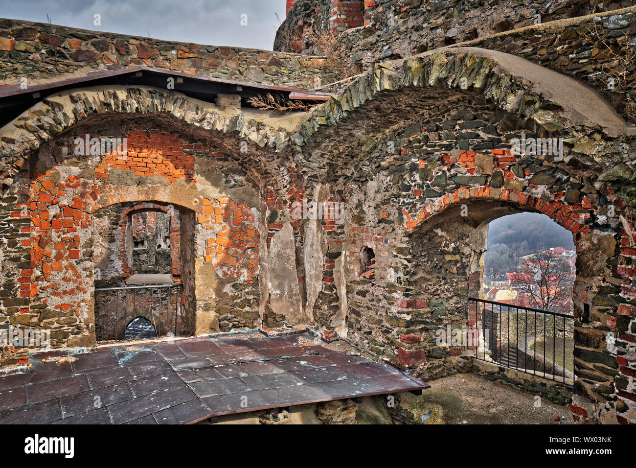 Gothic arches arched windows hi-res stock photography and images - Alamy