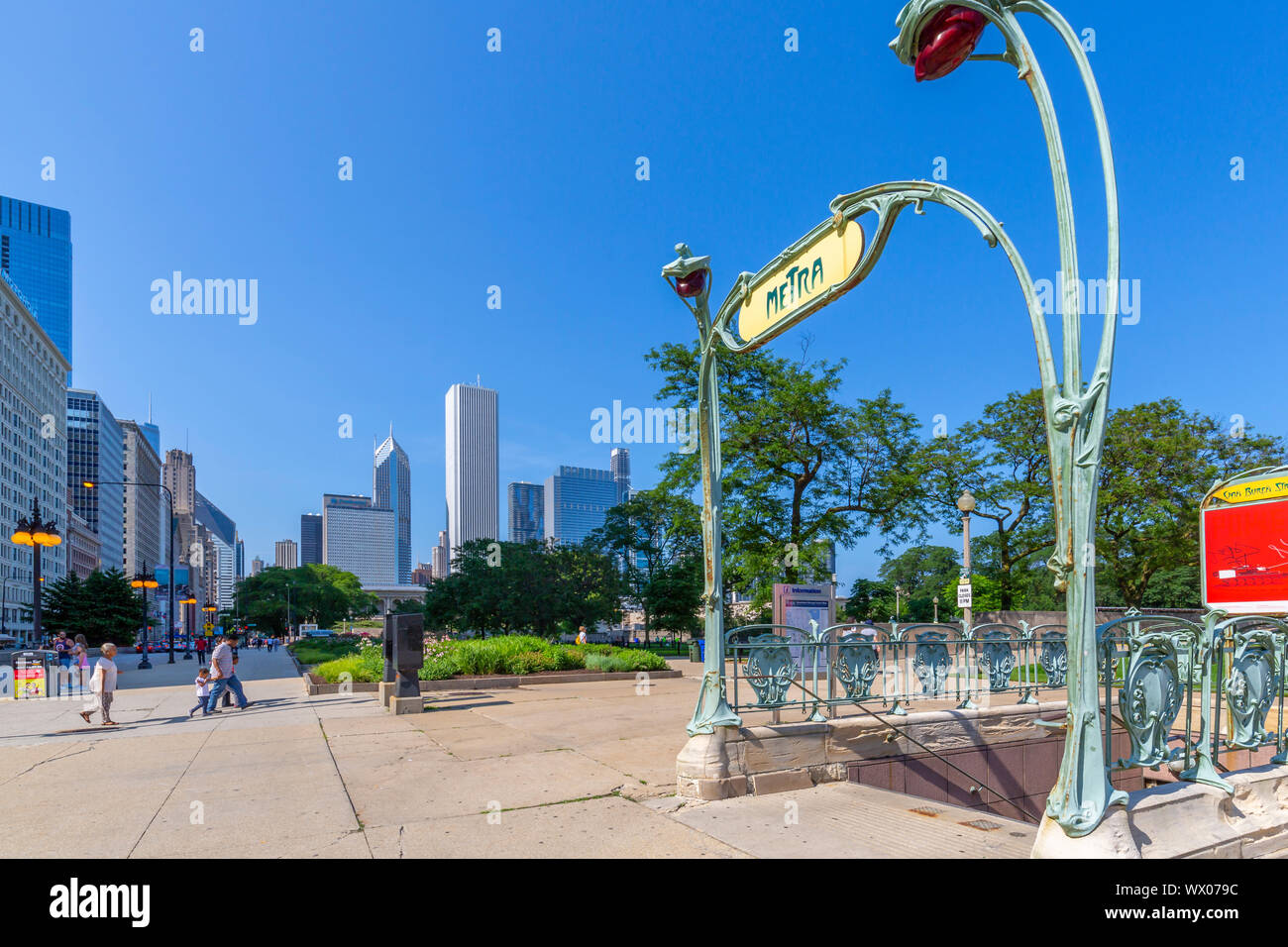 View of Paris style Metro entrance, Downtown Chicago, Illinois, United ...