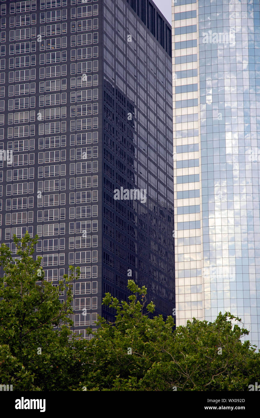 Detail of a modern office high building Stock Photo - Alamy