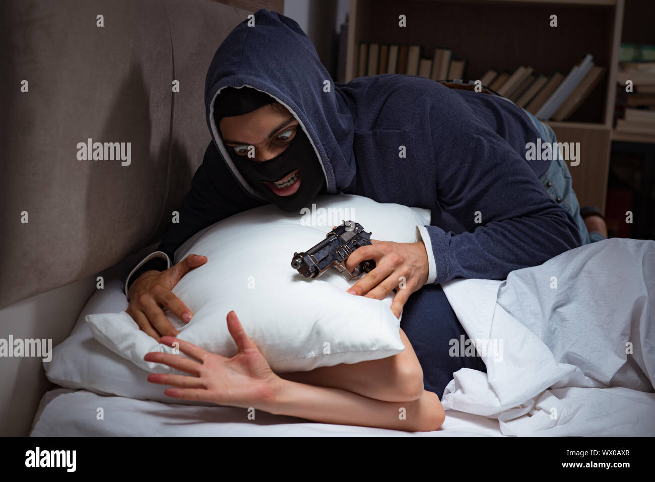 Thief resisting hi-res stock photography and images - Alamy