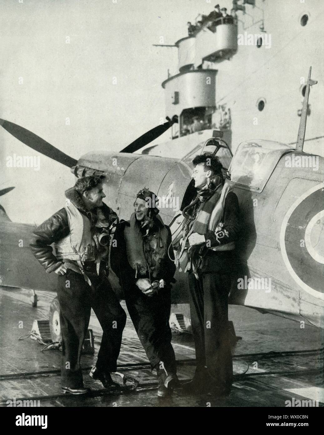 Board british warships hi-res stock photography and images - Alamy