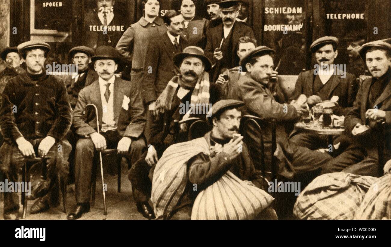 Conscription ww1 hi-res stock photography and images - Alamy