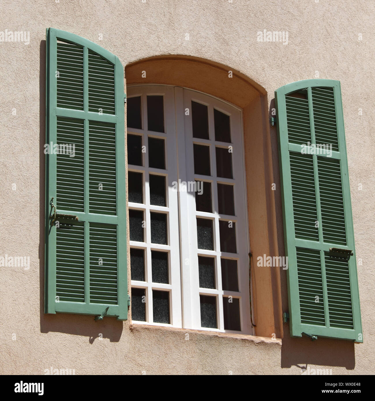 Old window on the wall Stock Photo - Alamy