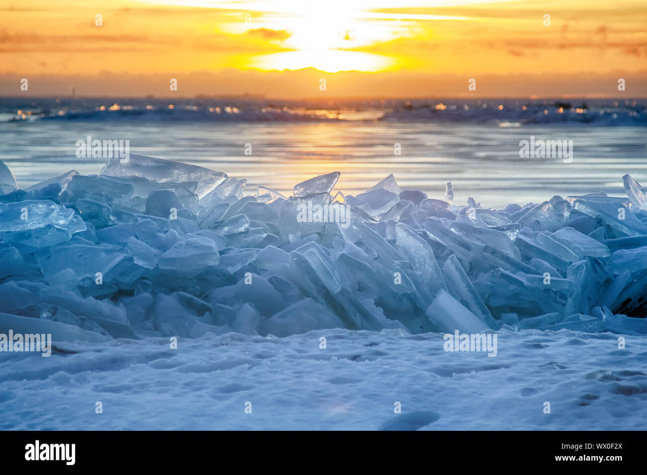 Spring sparkles and shines on melting ice Stock Photo - Alamy