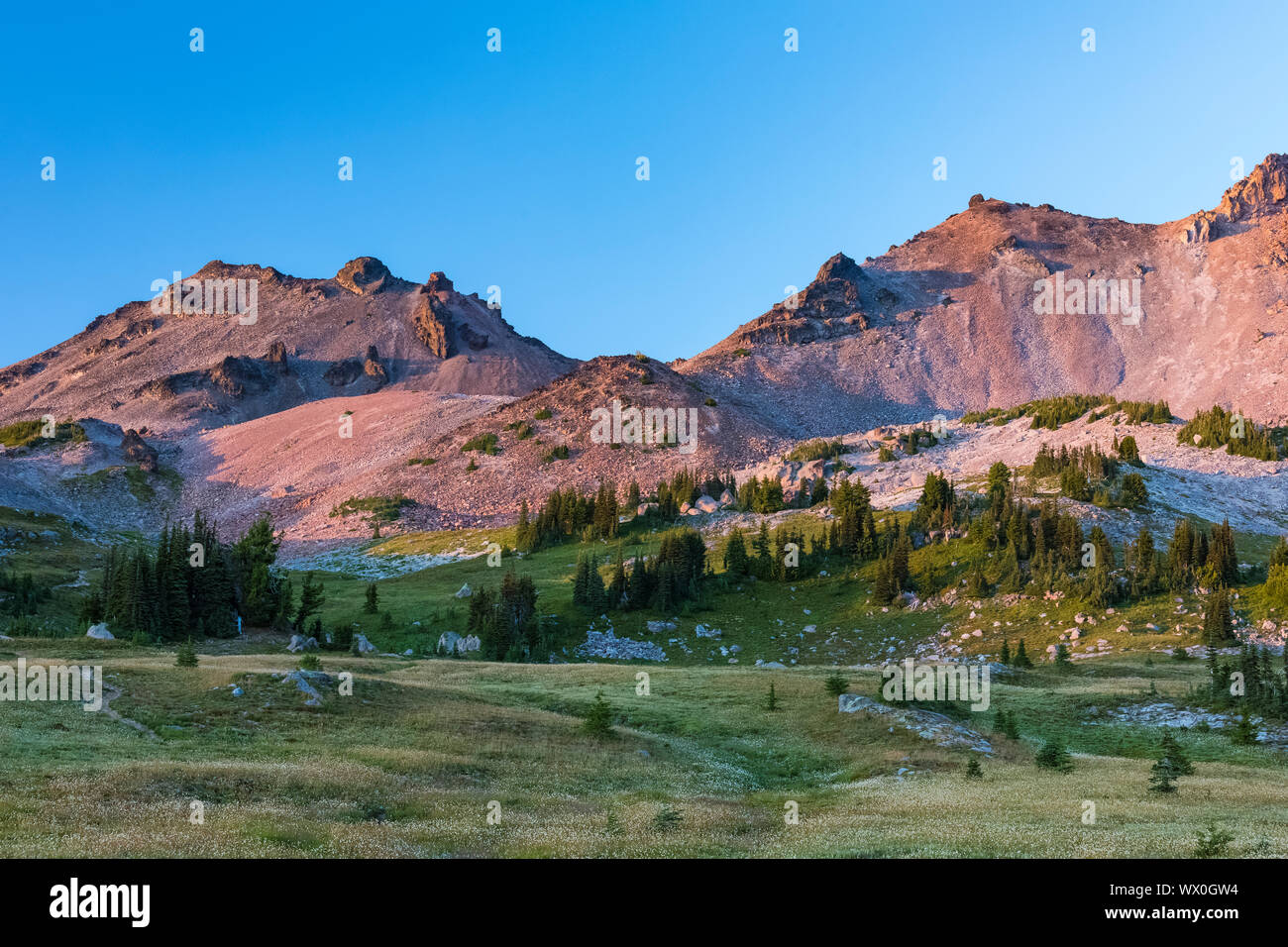 The Goat Rocks illuminated in the last light of the setting sun, Goat ...