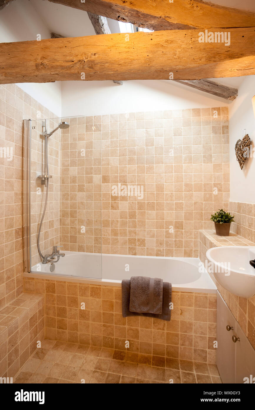 Interior beams hi-res stock photography and images - Alamy