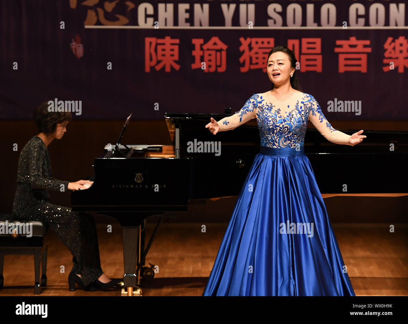 Hong Kong, China. 16th Sep, 2019. Soprano Liu Qian sings at tenor Chen ...