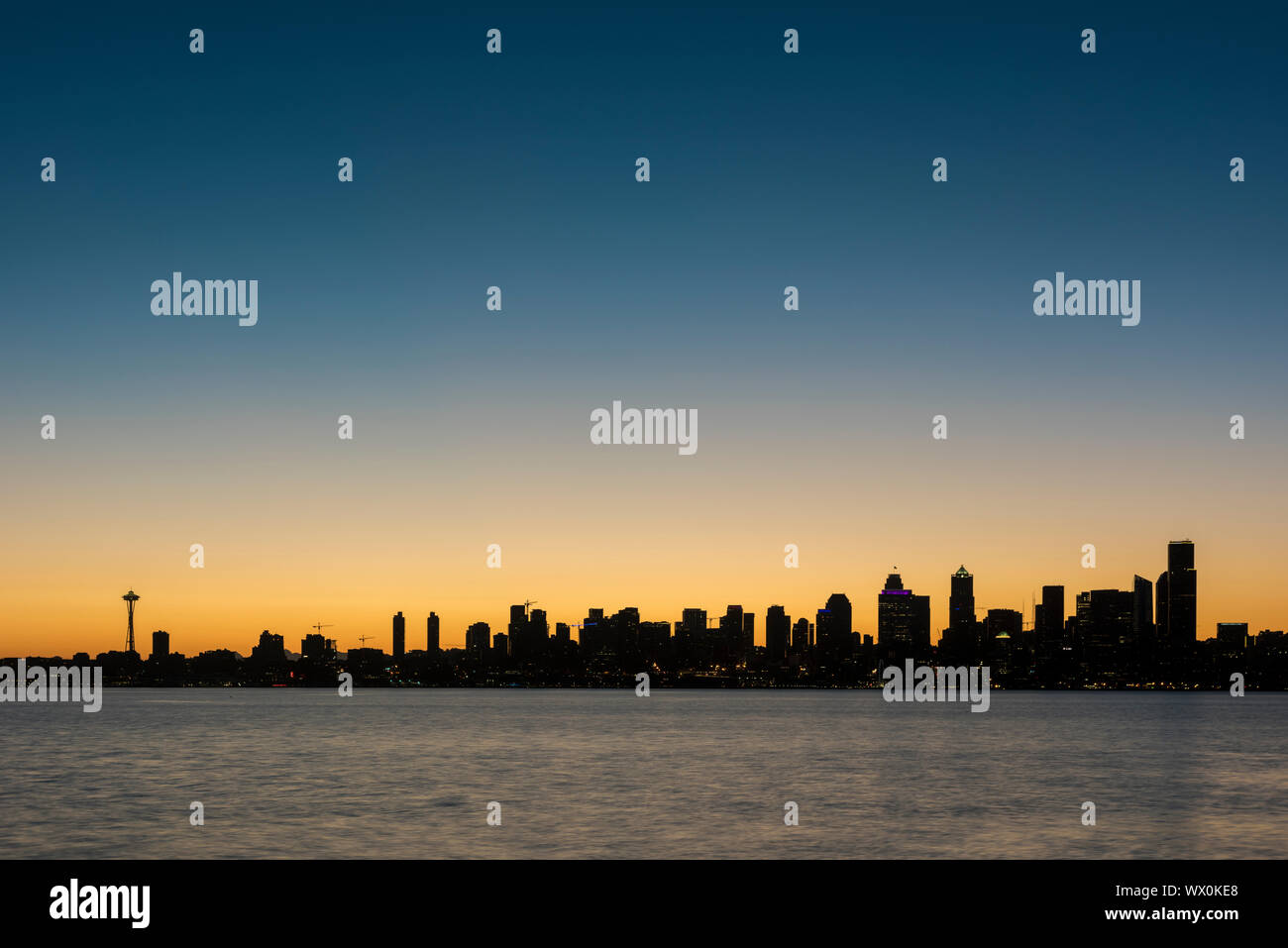Seattle skyline from alki beach hi-res stock photography and images - Alamy