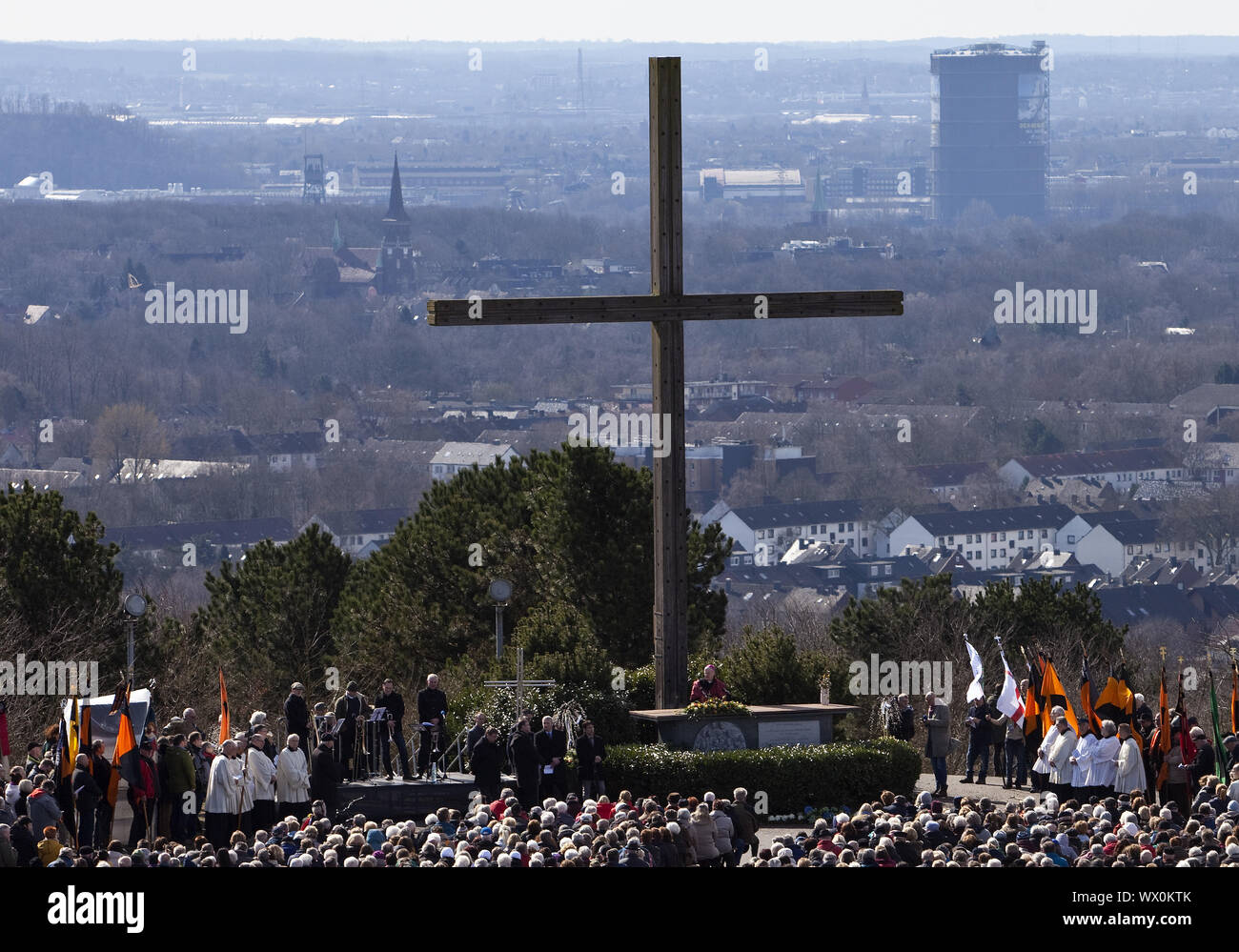 Spoil tip hi-res stock photography and images - Alamy