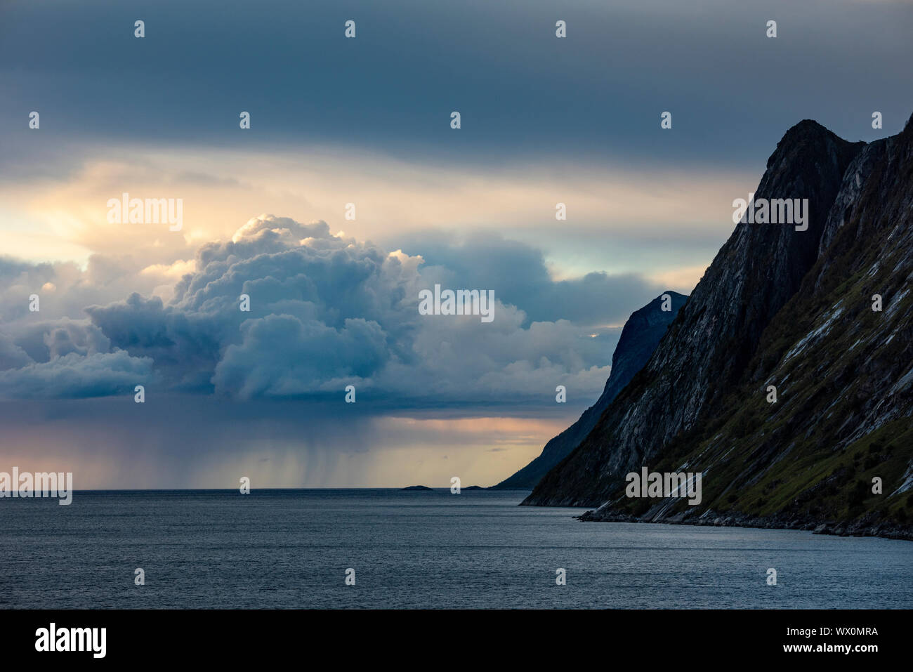 Raining cloud over mountain hi-res stock photography and images - Alamy