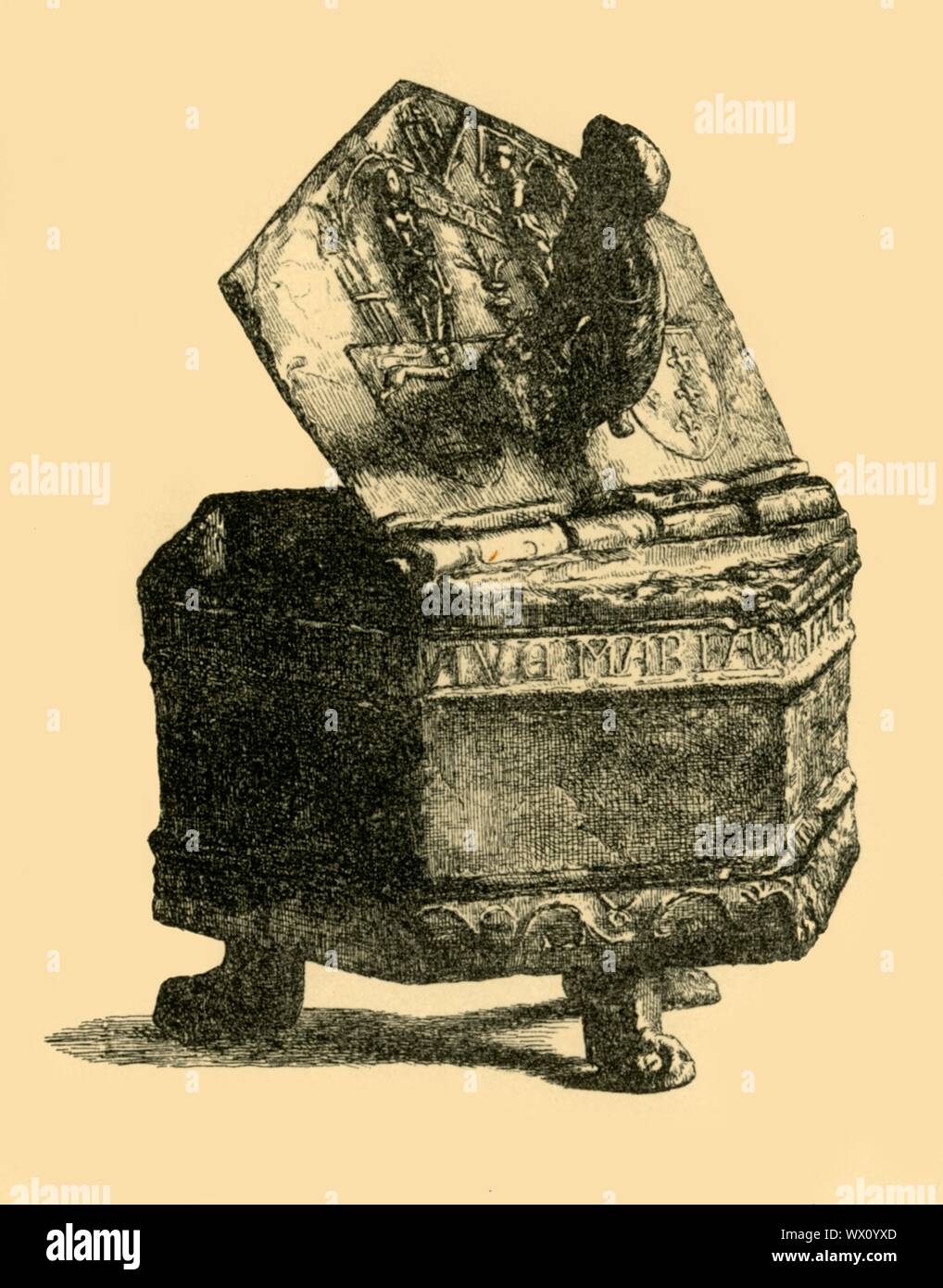 Hexagonal salt cellar hi-res stock photography and images - Alamy