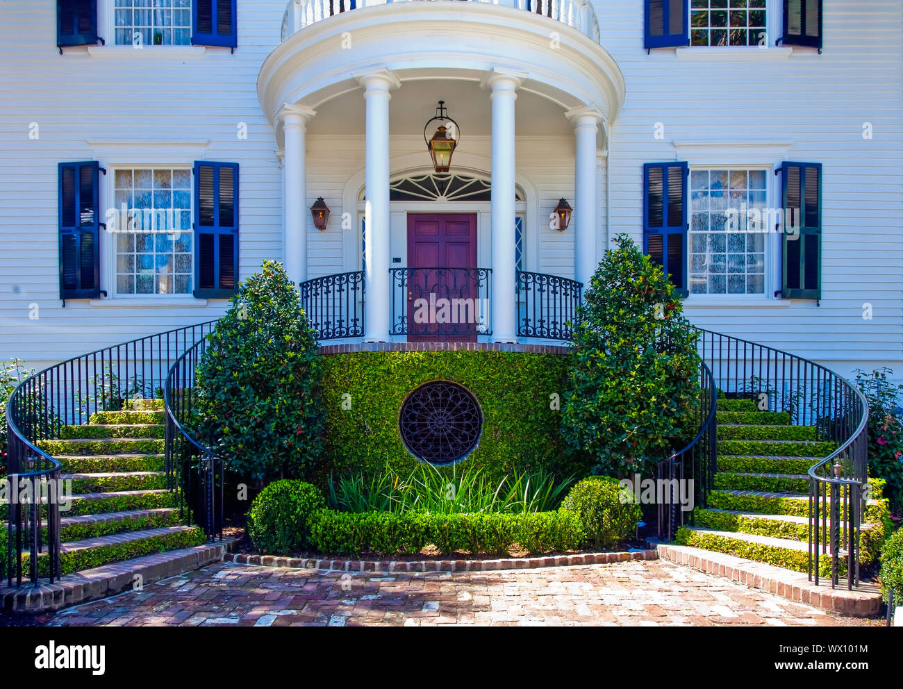 Historic Mansions and homes in Charleston, South Carolina, USA, America ...