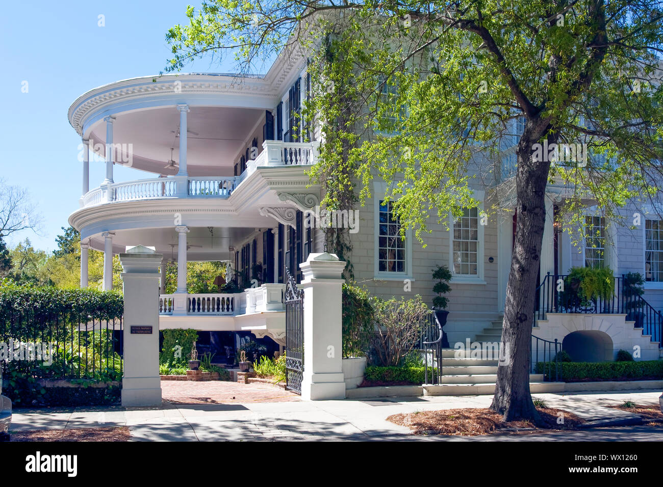 Historic Mansions and homes in Charleston, South Carolina, USA, America ...