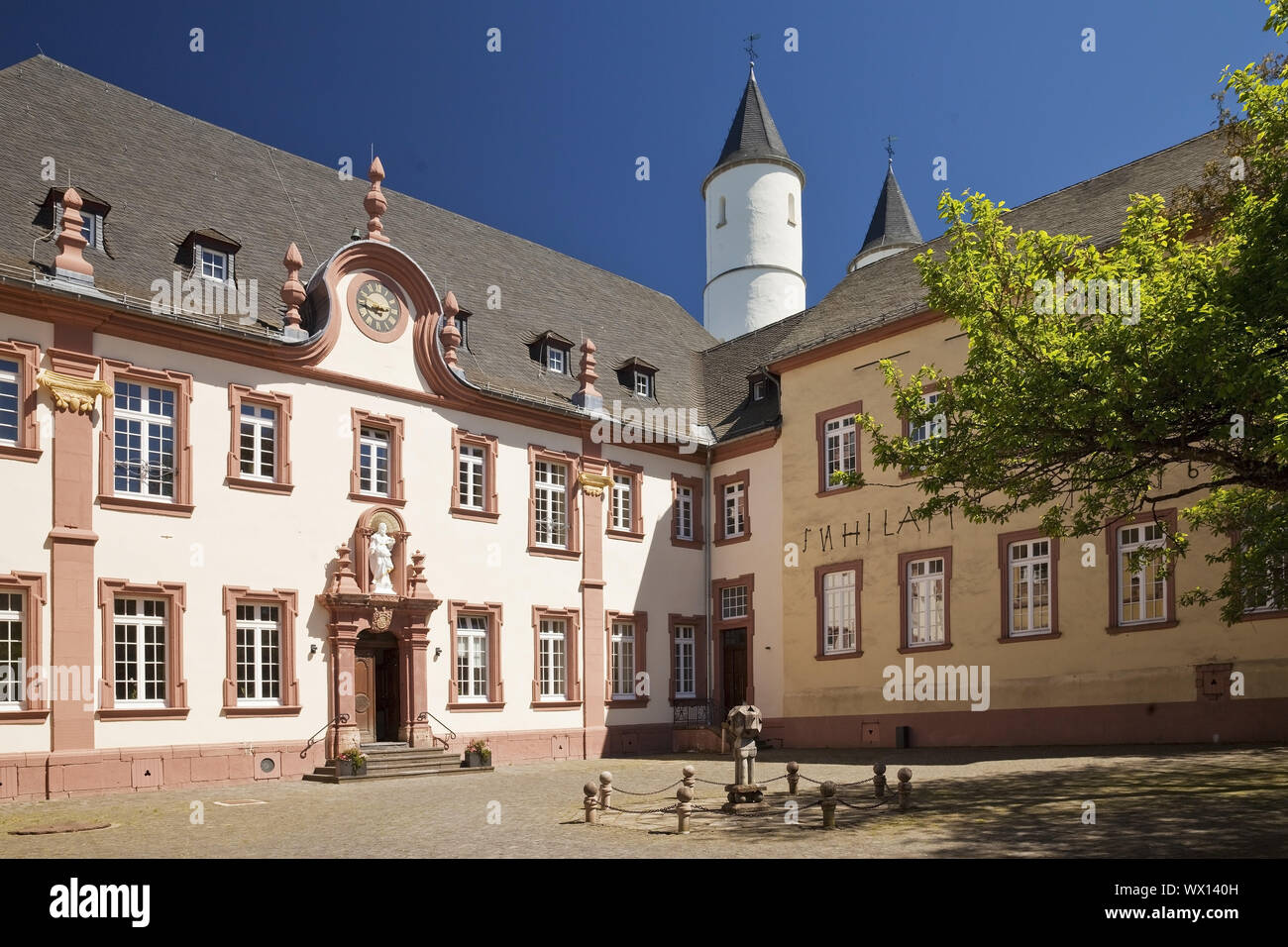 Kall hi-res stock photography and images - Alamy