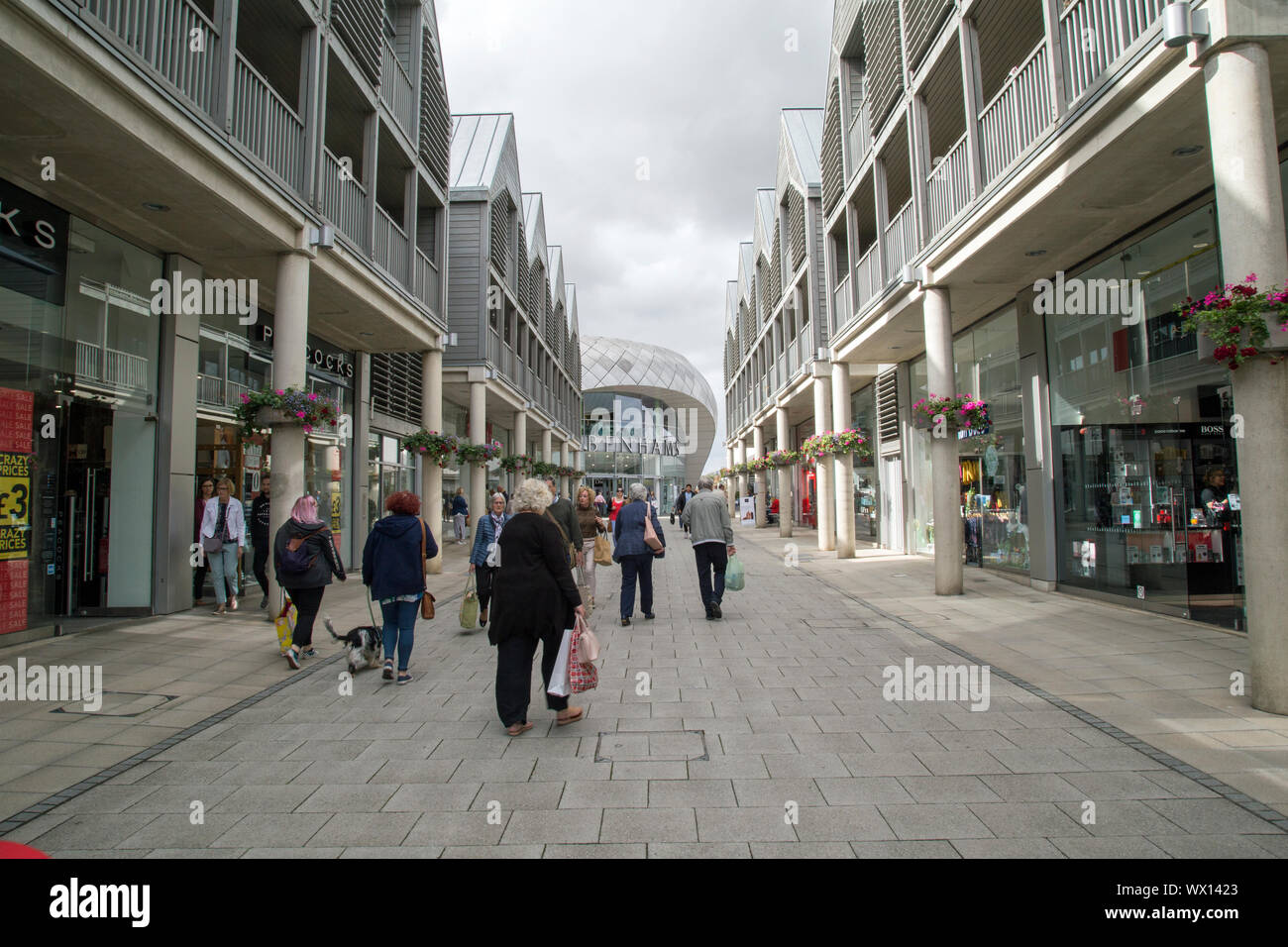 Modern architecture debenhams hi-res stock photography and images - Alamy