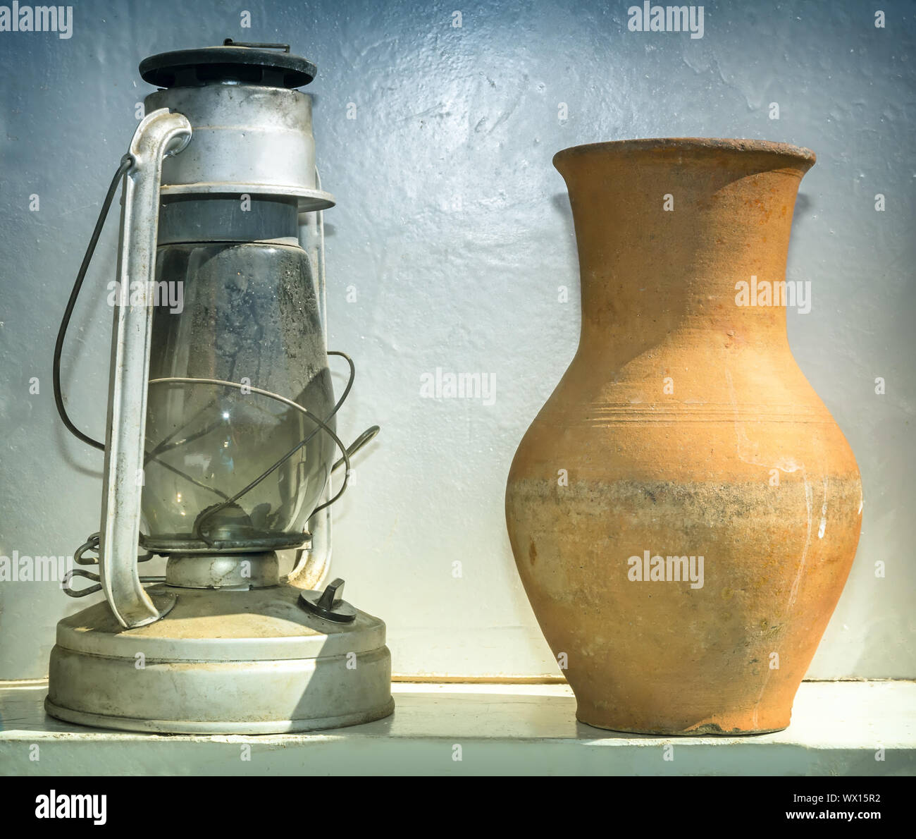 Household antique items hi-res stock photography and images - Alamy