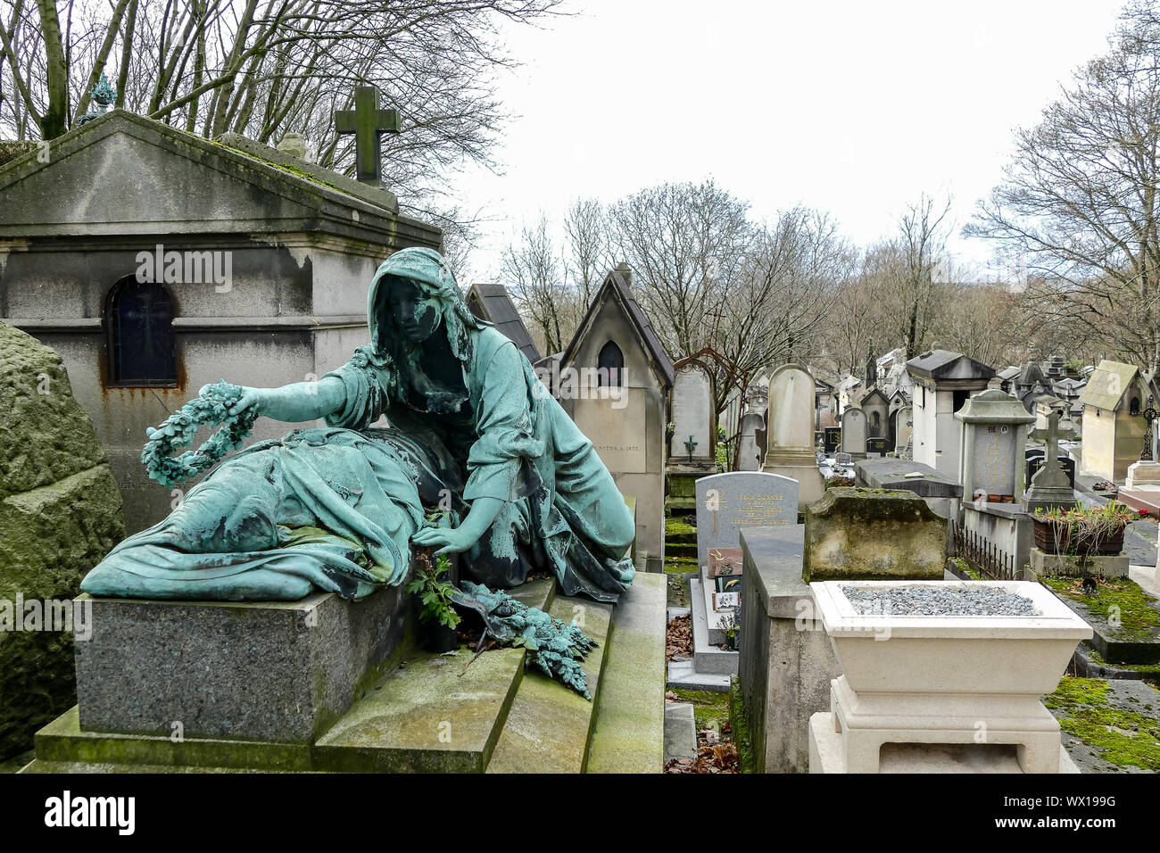 Cimetiere du Pere Lachaise typical french cemetery, Photo image a ...