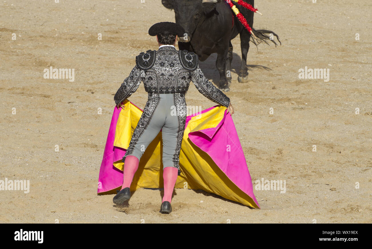 Bullfight matador hi-res stock photography and images - Alamy