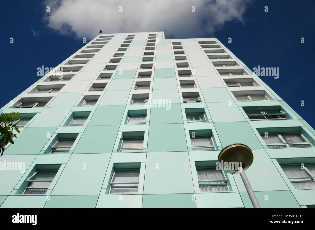 High rise cladding assessment hi-res stock photography and images - Alamy