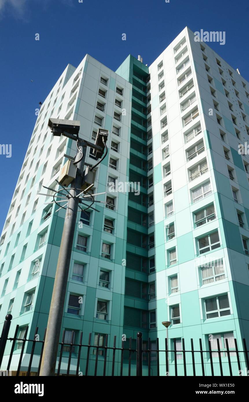 High rise cladding assessment hi-res stock photography and images - Alamy