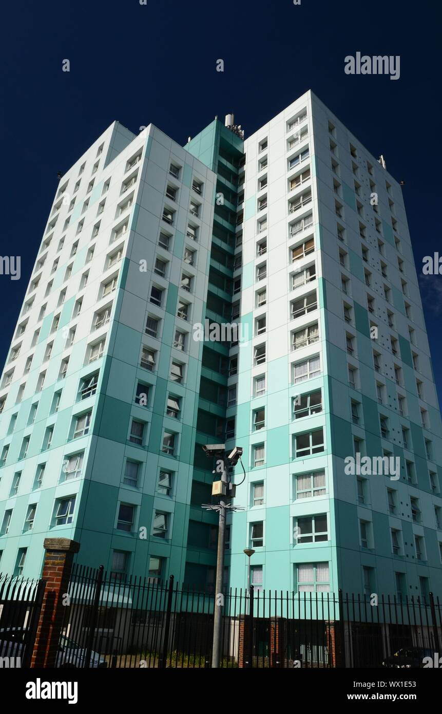 Substandard building materials hi-res stock photography and images - Alamy