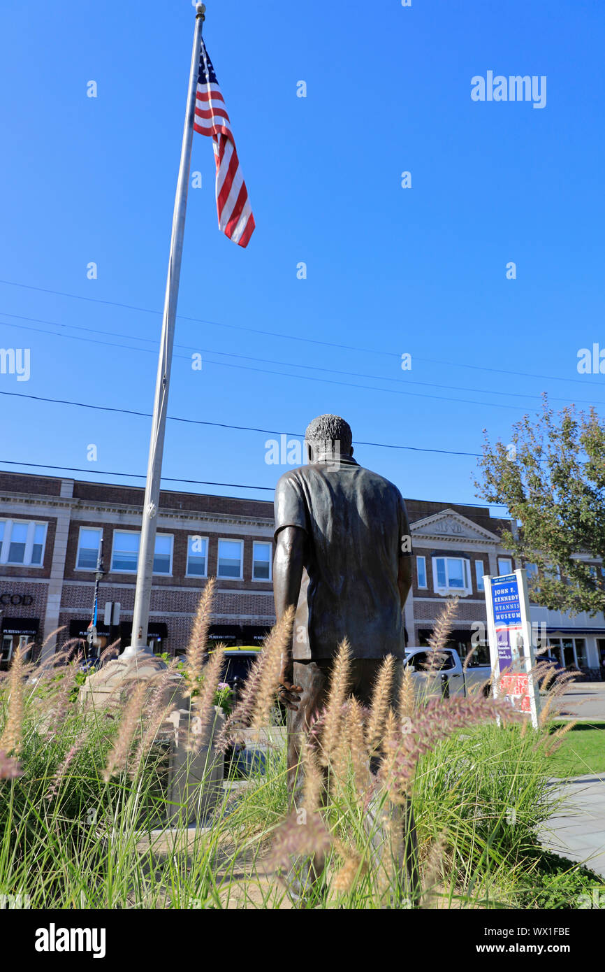 John f kennedy statue hi-res stock photography and images - Alamy
