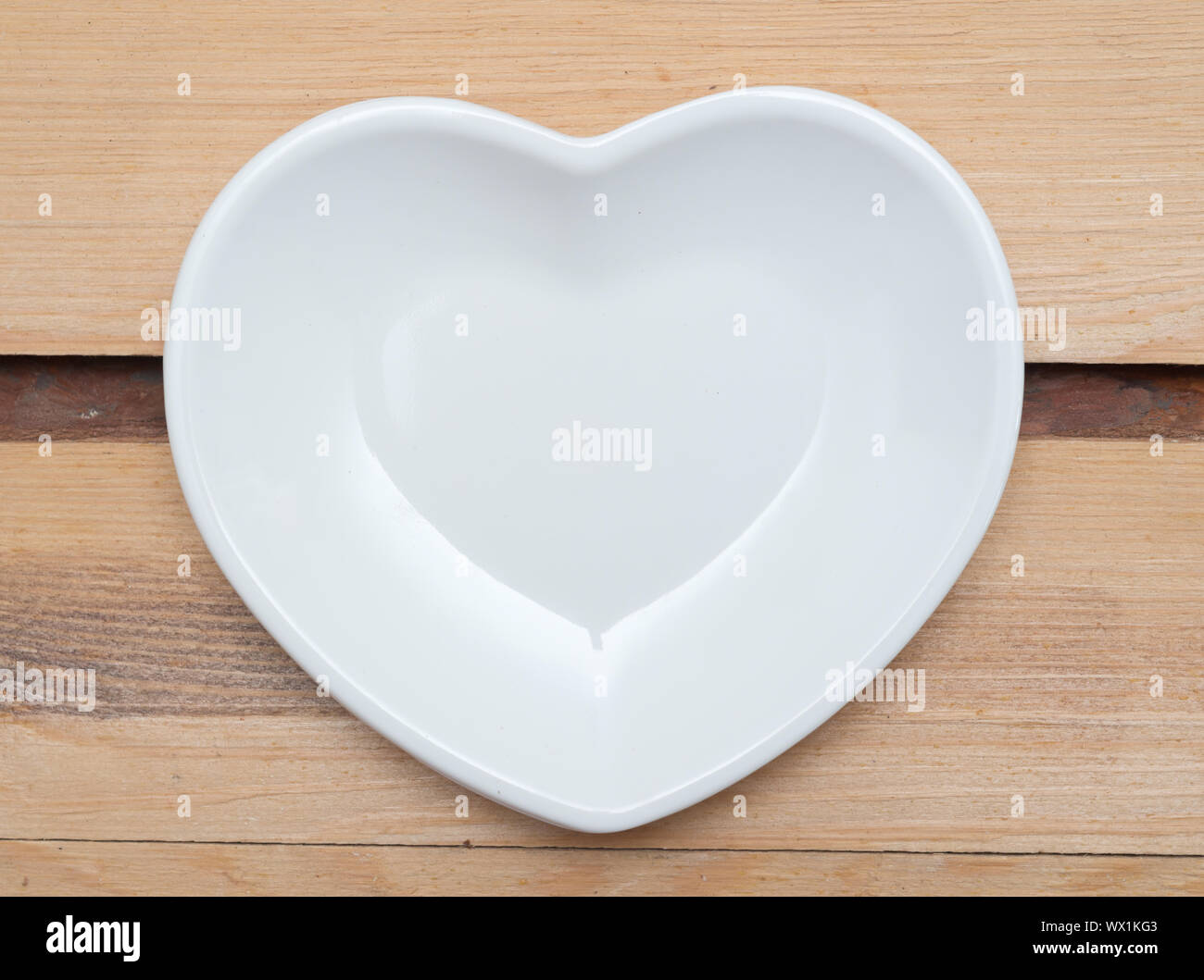 Heart shaped plate Stock Photo - Alamy