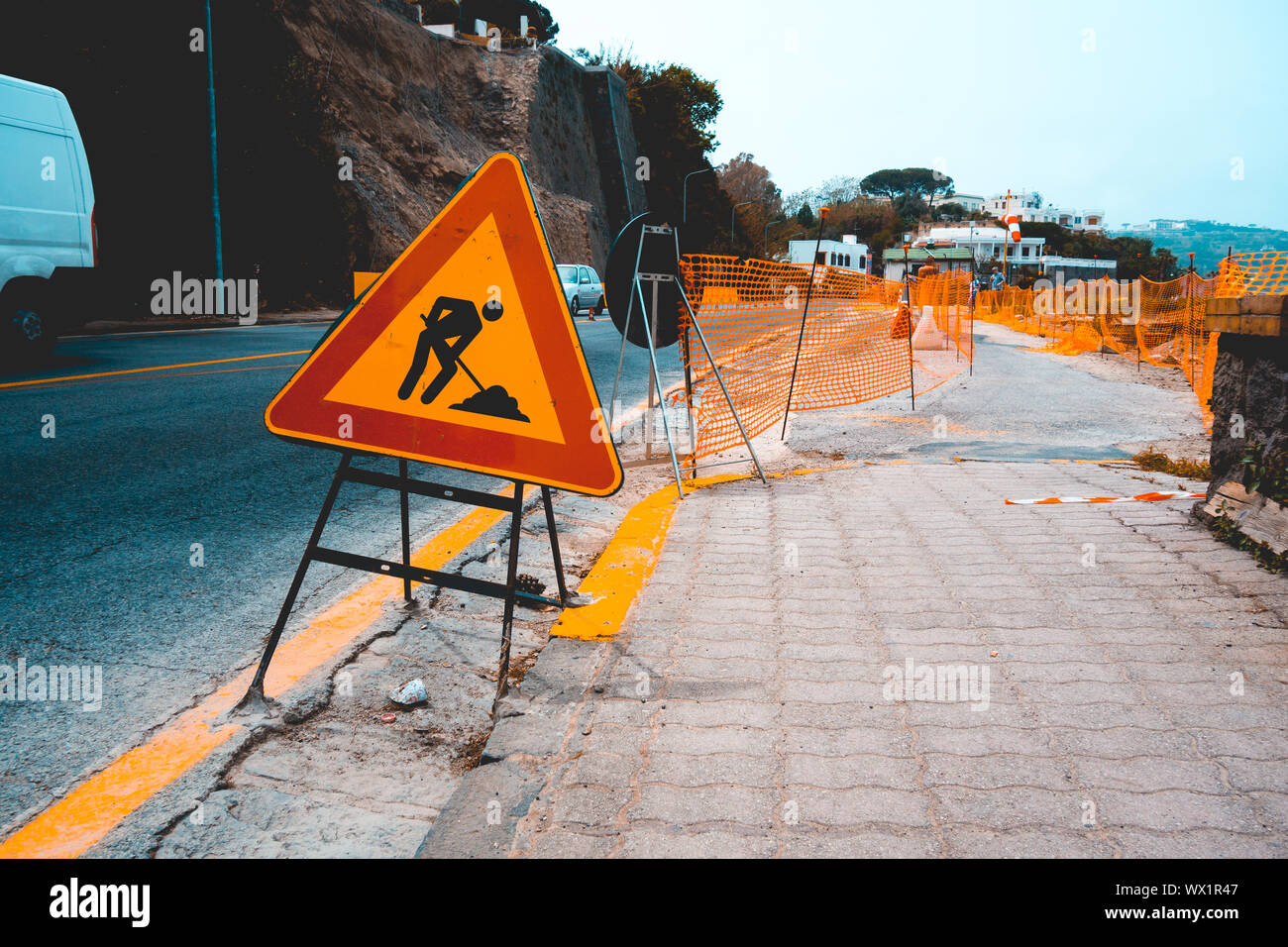 No parking sign construction site hi-res stock photography and images ...
