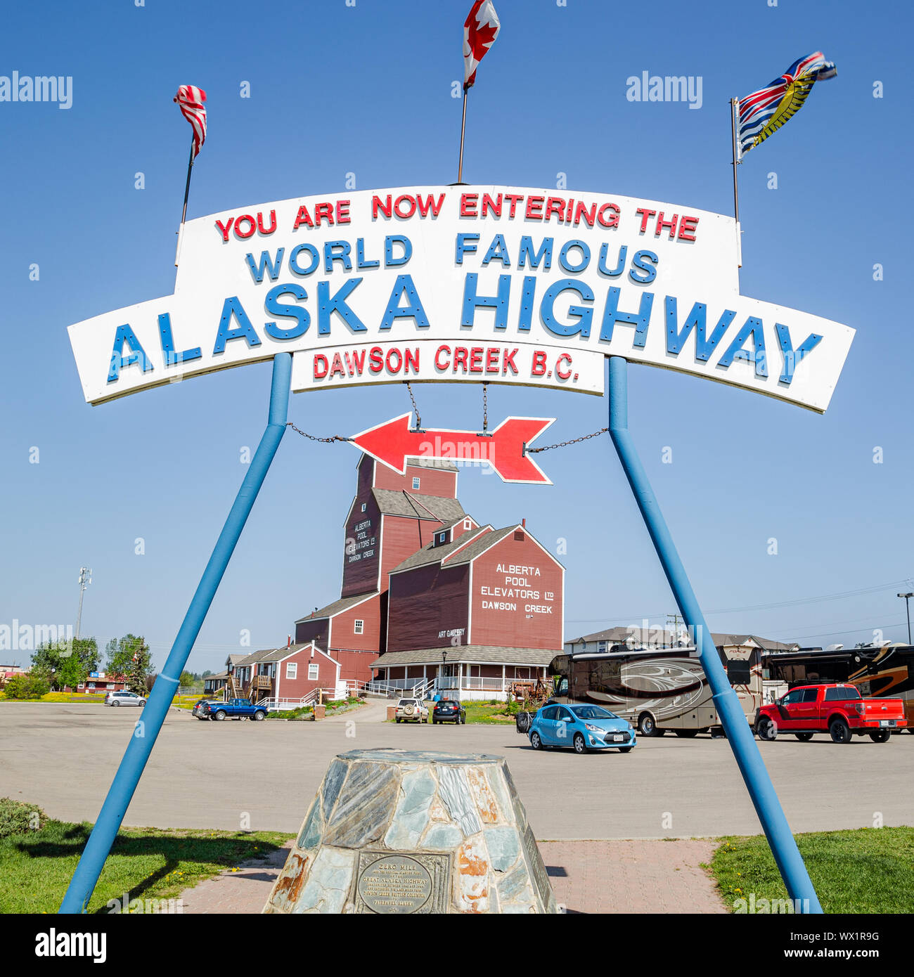 Welcome sign at alaska highway hi-res stock photography and images - Alamy