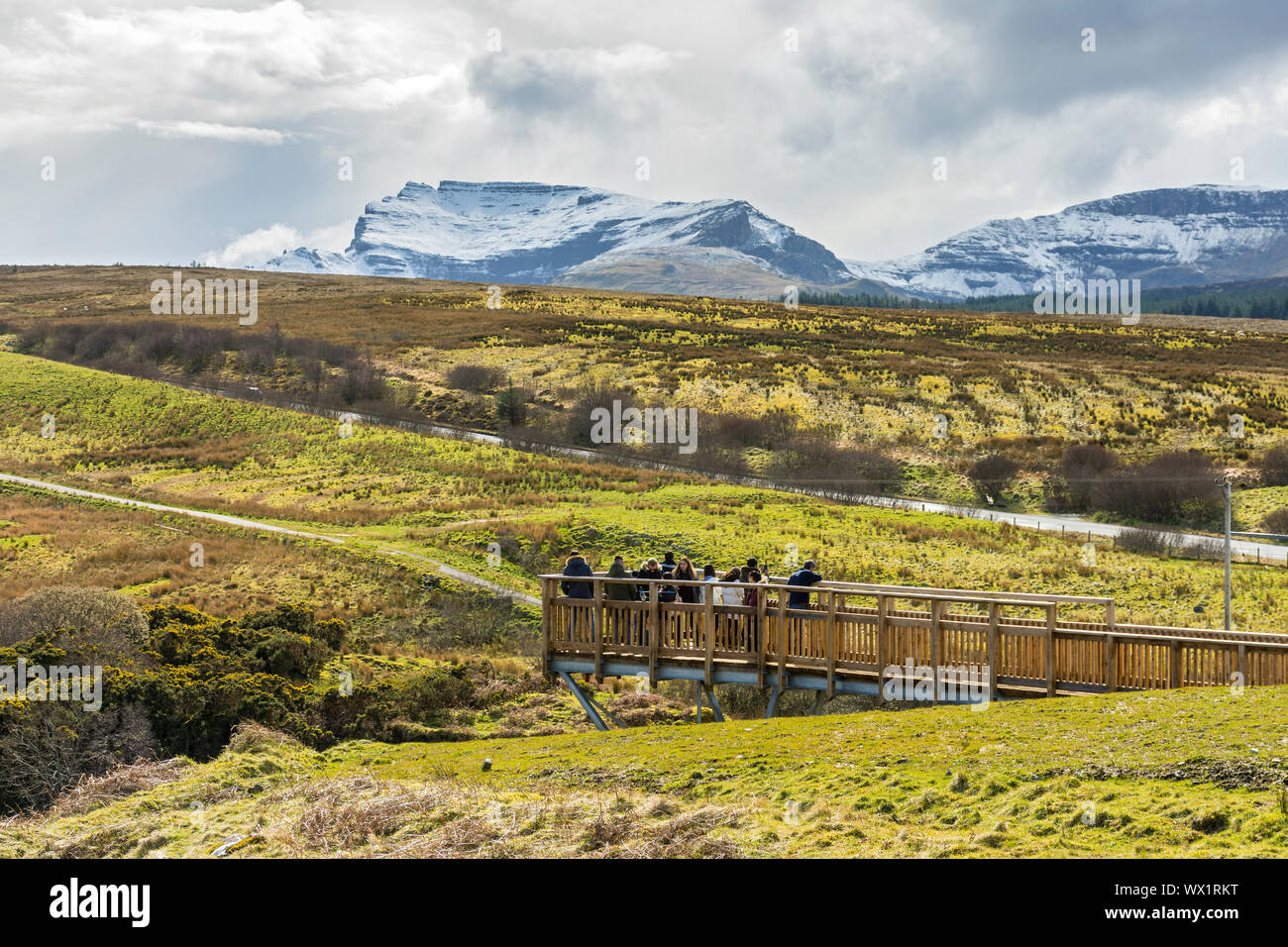 The Trotternish Ridge and the Trotternish viewing platform, at the ...